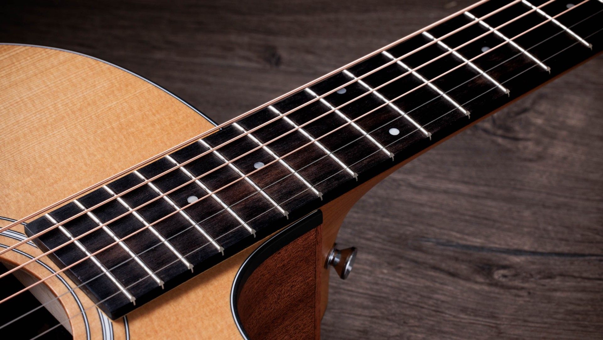 114ce Sapele Acoustic-Electric Guitar | Taylor Guitars