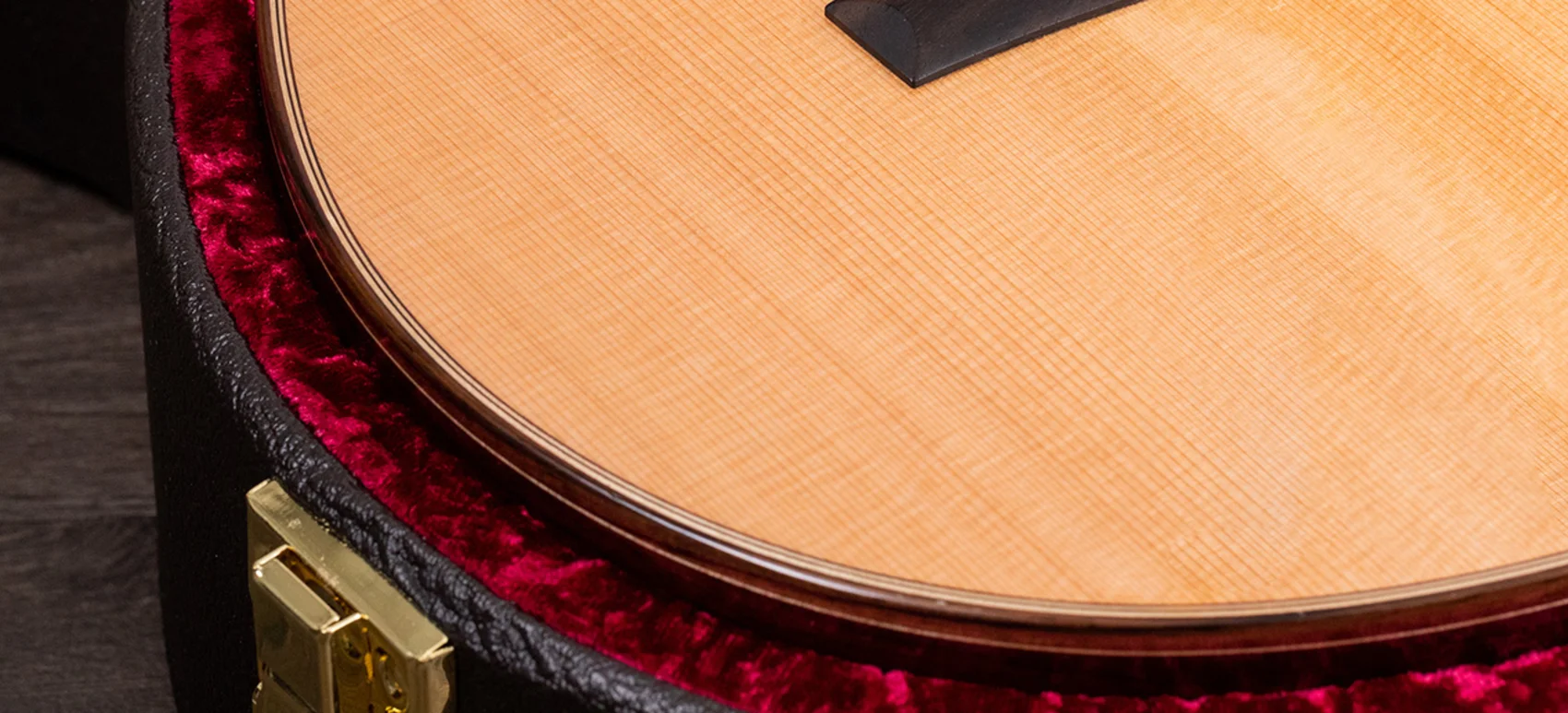 Western Red Cedar | Taylor Guitars